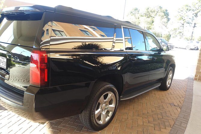 Black SUV Houston - College Station, Houston- college Station. - Meeting Points and Operating Hours