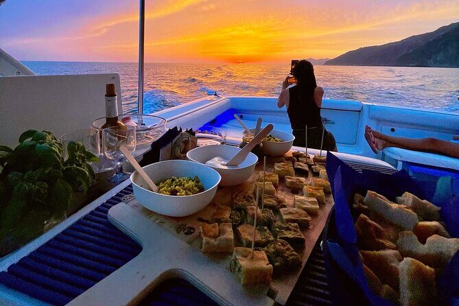 Blue Boat Cinque Terre Sunset Tour - Who Should Consider This Tour?