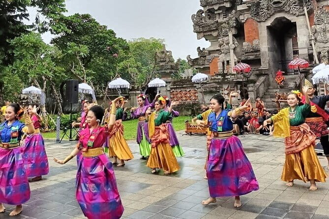 Bogor Botanical Garden, City and Miniature Park in Heritage - The Practicalities: What to Expect