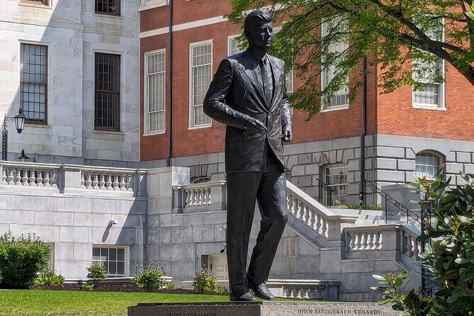 Brass and Bronze: Audio Guide to Boston's Art and Monuments - Starting Point and End Location