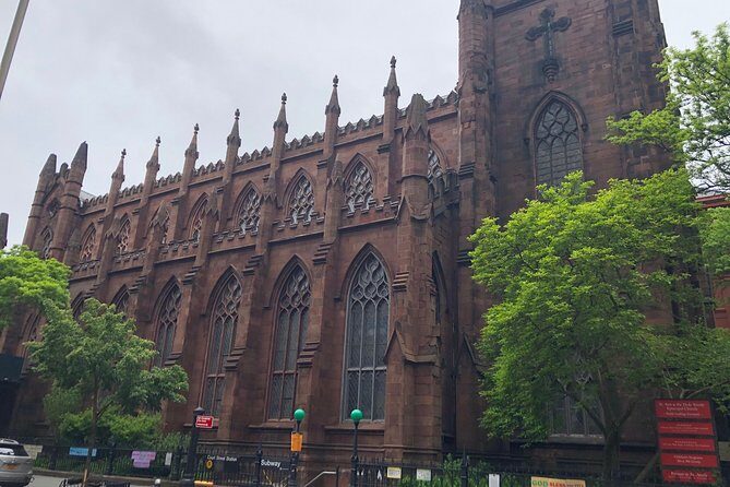 Brooklyn Heights: A Self-Guided Tour from the Promenade to Truman Capote's house - Who Should Consider This Tour?