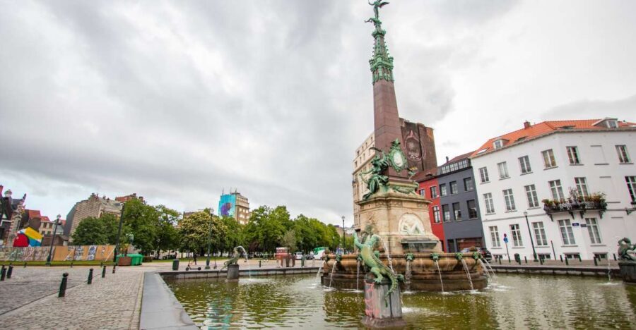 Brussels: Best Intro Guided Walking Tour with a Local - Who Should Consider This Tour?