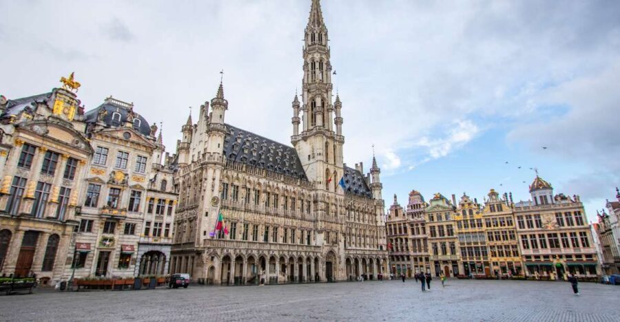 Brussels: Insta-Perfect Walk with a Local - The Day in a Brief