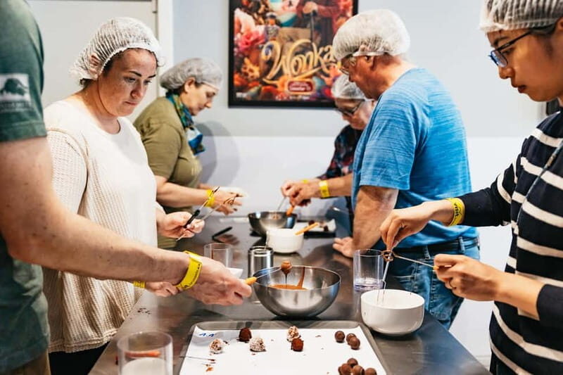 Brussels: Make Your Own Chocolates Workshop with Tastings - The Itinerary: What Happens During the Workshop?