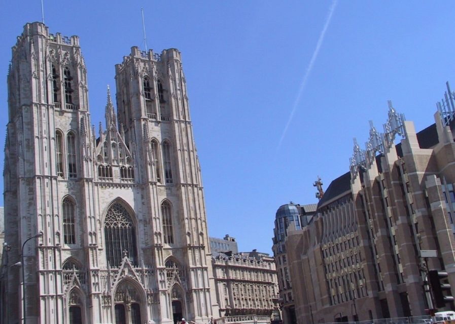 Brussels: Walking Tour from Central Station to Manneken Pis - Who should consider this tour?