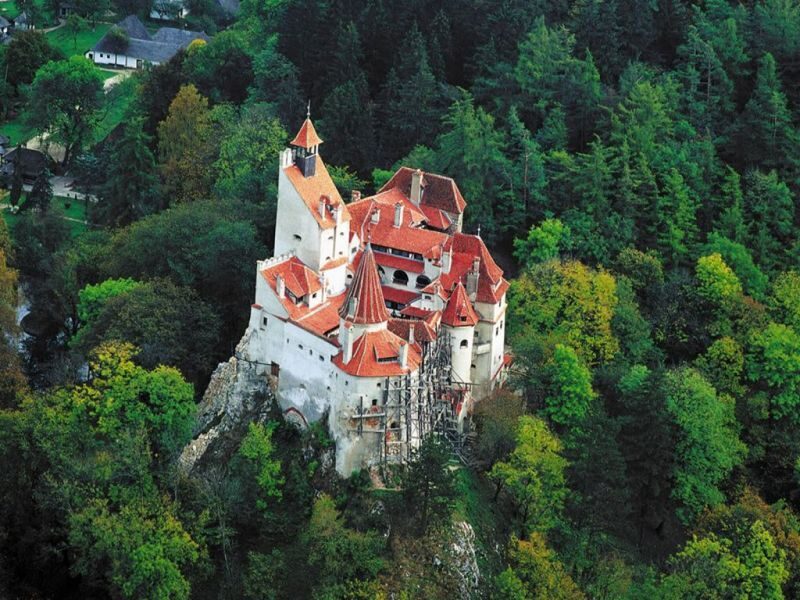 Bucharest: Bran & Peles Castle with Rasnov Citadel Day Trip - The Itinerary Breakdown: What to Expect and Why It Matters