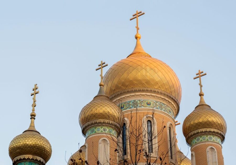 Bucharest: Capture the most Photogenic Spots with a Local - Authentic Stories Behind the Landmarks