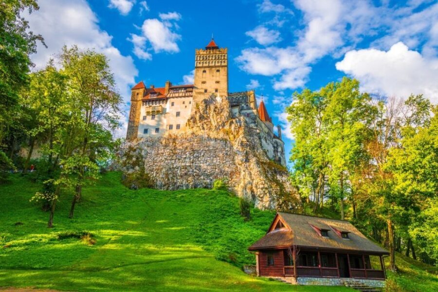 Bucharest: Dracula, Peles Castles, and Brasov Tour - The Itinerary in Detail