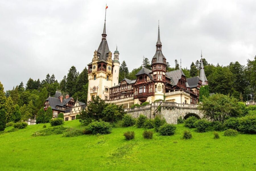 Bucharest: Dracula's Castle, Peles Castle, & Brasov Old Town - Who Will Love This Tour?