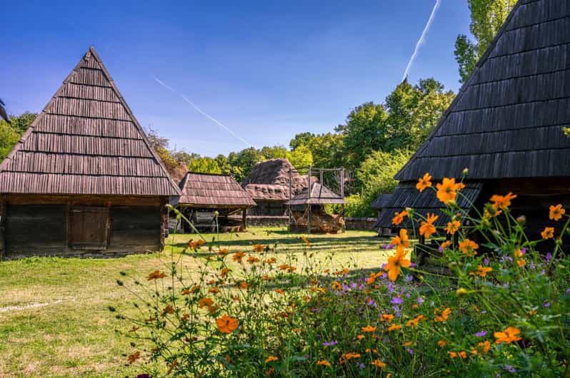 Bucharest: Insta-Perfect Walk with a Local - The Small Group Advantage