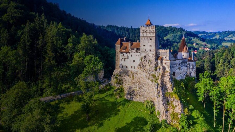 Bucharest - Pele Castle-Dracula Castle-Black Church Brasov - Transportation and Group Dynamics