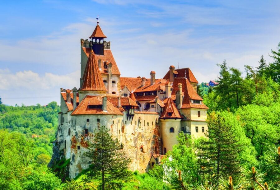Bucharest : Wednesday, Dracula & Peles 3 Castles Tour 1 Day - An In-Depth Look at the Tour