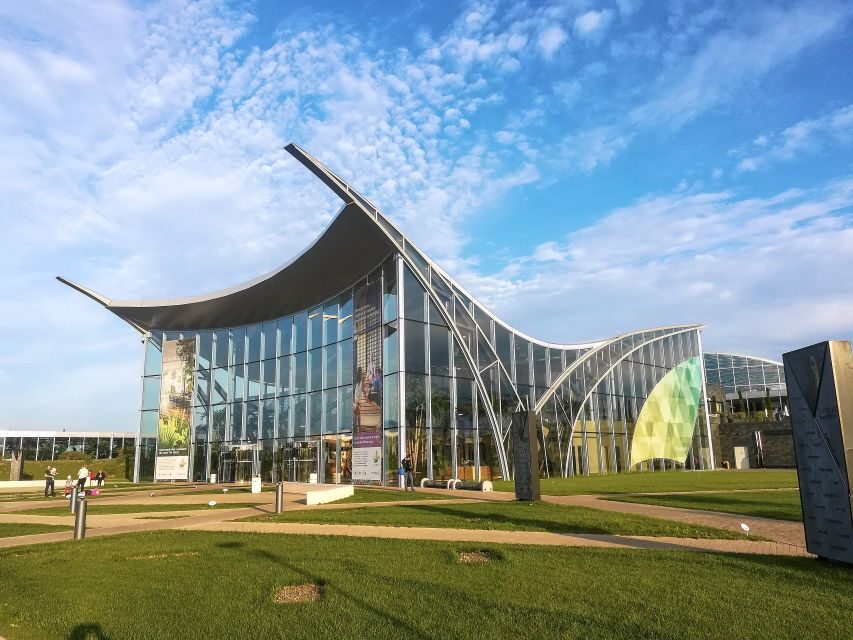 Bucuresti: Therme Bucharest Evening Entry Ticket & Transfer - Who Should Book This Tour?