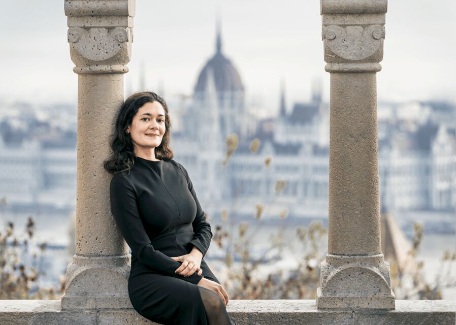 Buda Castle: Group photoshoot with a local guide - Why It’s a Great Choice for Travelers