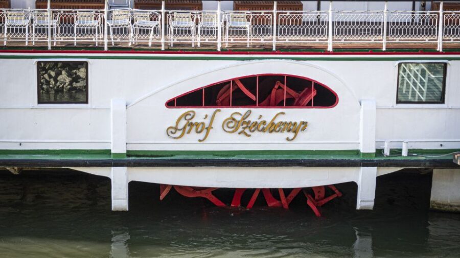 Budapest: 1 hr Sunshine Booze Cruise with Prosecco - The Experience in Context