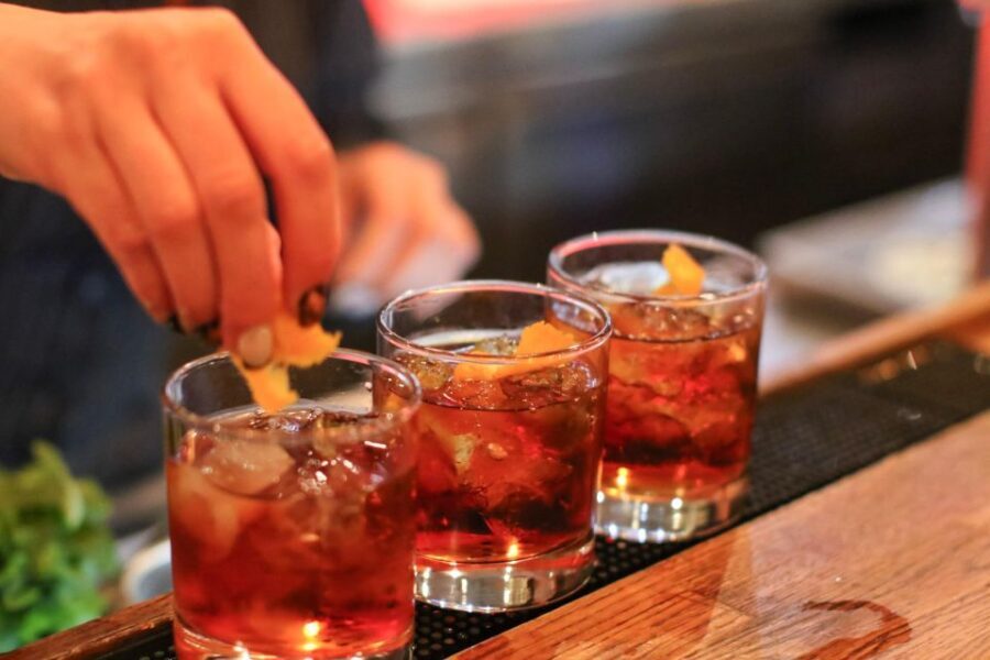 Budapest: Bar Crawl Tour with Local Drinks - Authenticity and Cultural Insights