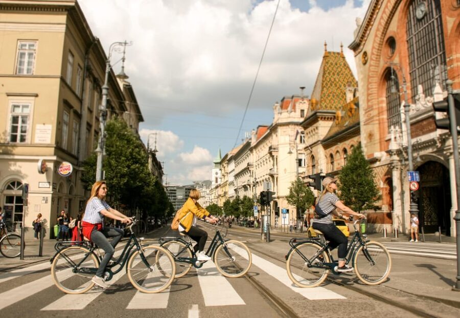 Budapest by Bike - 24 Hour Bike Rental - The Experience Itself: What to Expect