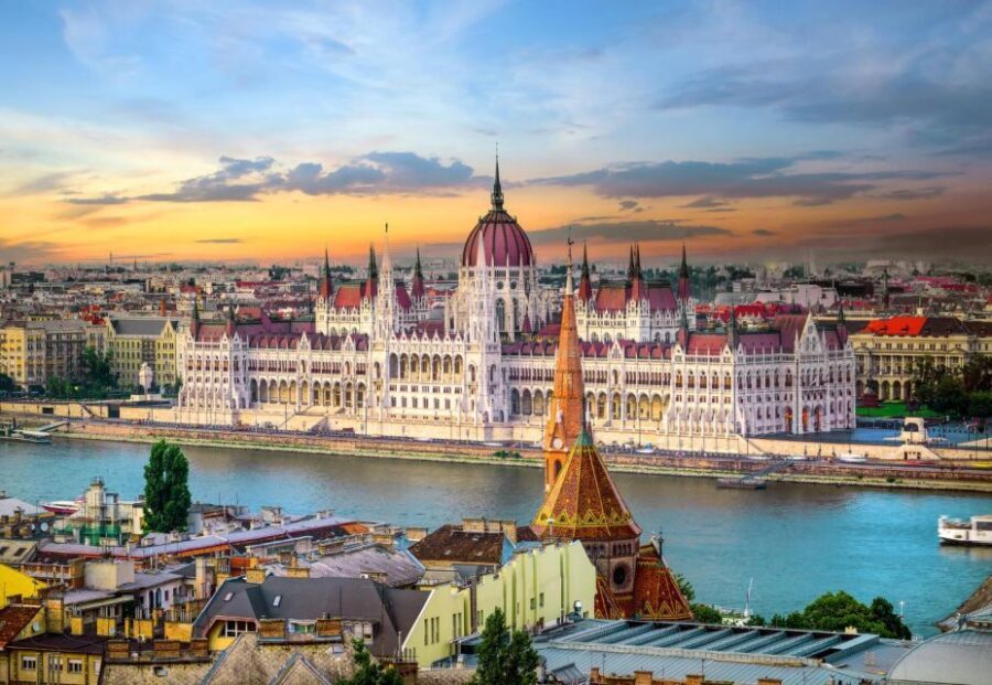 Budapest: Capture the most Photogenic Spots with a Local - Why This Tour Works Well