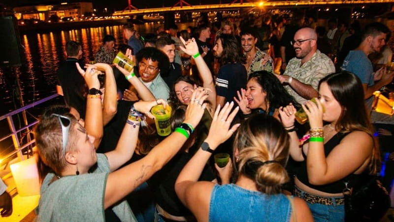Budapest: Danube Beat Party Cruise with Drink Packages - A Closer Look at the Cruise Experience