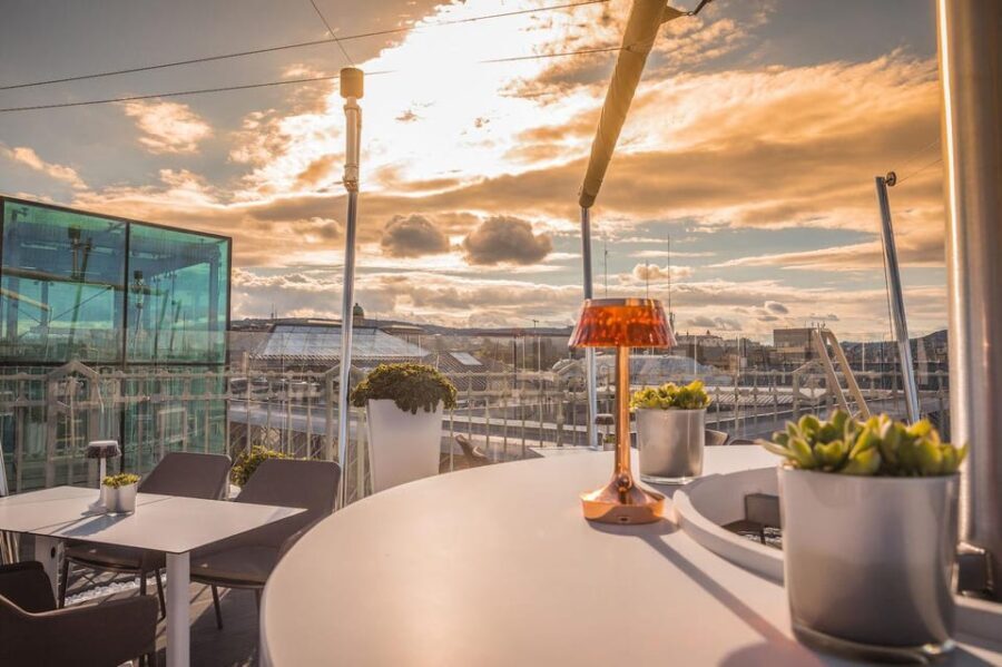 Budapest: Private City Tour with Rooftop Bar Visit - What to Expect from the Tour