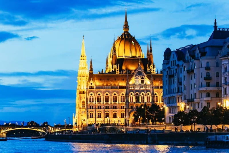 Budapest: Prosecco Dinner Cruise with Live Music - The Itinerary and What You Can Expect