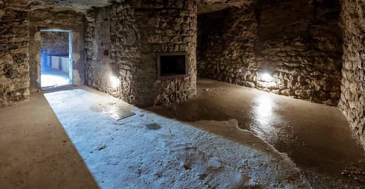 Budapest: The WWII Siege of Buda Castle & Bomb Shelter Tour - Who Will Get the Most Out of This Tour?