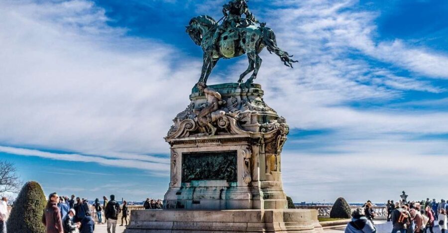 Budapest: Walking Tour in German - Authentic Traveler Feedback
