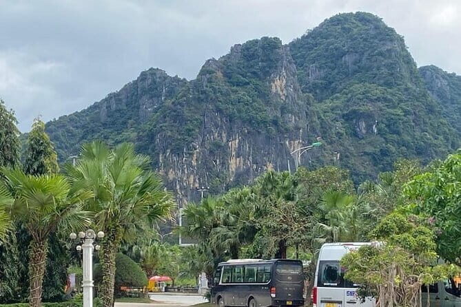 Bus Transfer From Hue to Phong Nha - Scenic and Cultural Highlights Along the Route