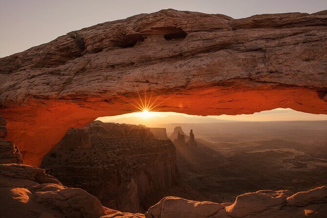 Canyonlands Full Day Private Tour and Hike - Additional Tour Features and Practical Details