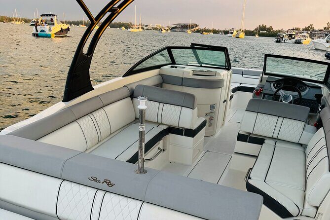 Captained Miami Private Party and Swimming with Champagne!!! - Who This Tour Is Perfect For
