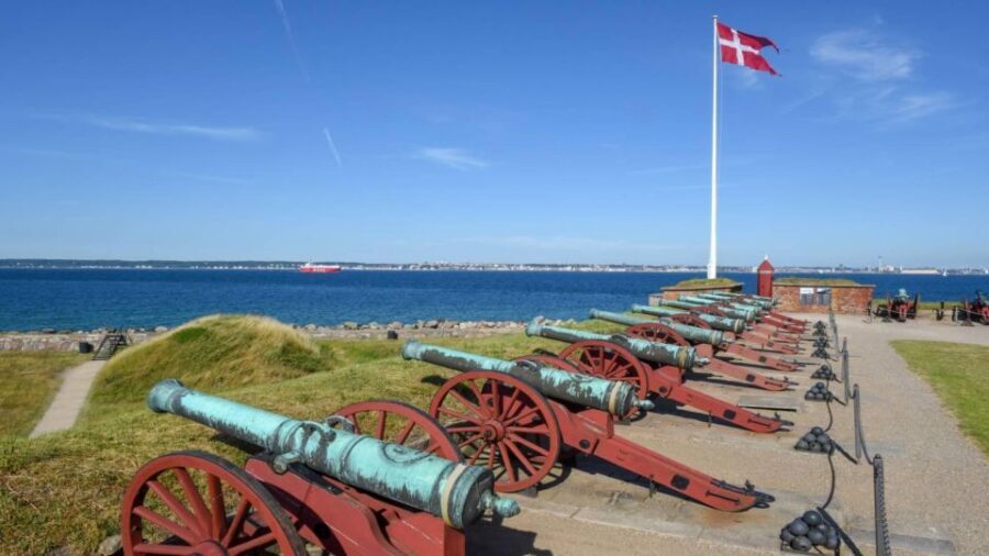 Castles of Kronborg and Frederiksborg from Copenhagen by Car - Who Should Book This Tour?