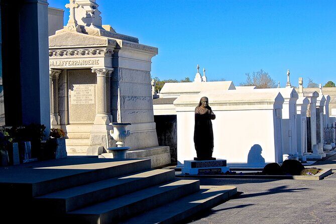 Cemetery Tour New Orleans - Practical Details and How It Adds Up