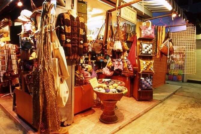 Chiang Rai City Highlights with Traditional Dinner & Show - The Balance of Authenticity and Touristic Appeal