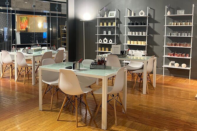 Chicago Candle Making Class On Magnificent Mile - Authenticity and Personal Touch