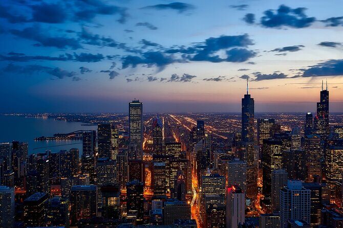 Chicago Small-Group Night Tour with Skydeck and Boat Cruise - The Guides and Personal Touch