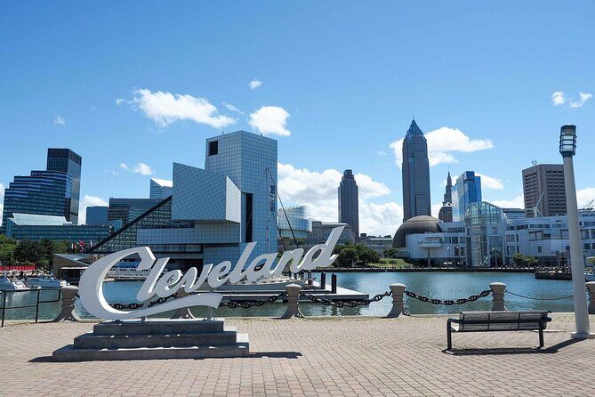 Chicago,Detroit,Niagara Falls,Toronto,Cleveland 4-Day Tour - The Experience for Different Travelers