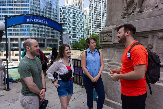 Chicago's Riverwalk & History 2 Hour Small Group Walking Tour - Stop 1: Chicago Riverwalk (20 minutes)