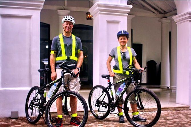 City Highlights Cycle Tour of Colombo - What’s Included and What’s Not