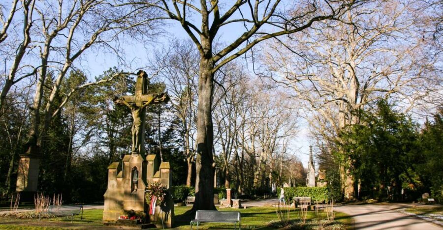 Cologne: Guided Tour of Melatenfriedhof - What to Expect on the Tour