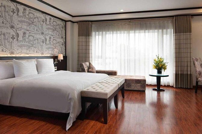 Combo package Boss Legend hotel and Era Cruise 4 days Lan Ha Bay from Hanoi - Day 2: From Hanoi to Lan Ha Bay on Era Cruise