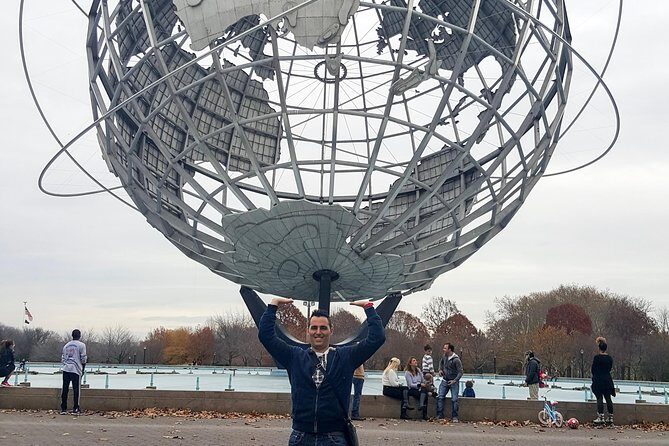 Contrasts Tour 6 Hours Plus Tkts Statue of Liberty - Guides and Commentary: The Heart of the Tour