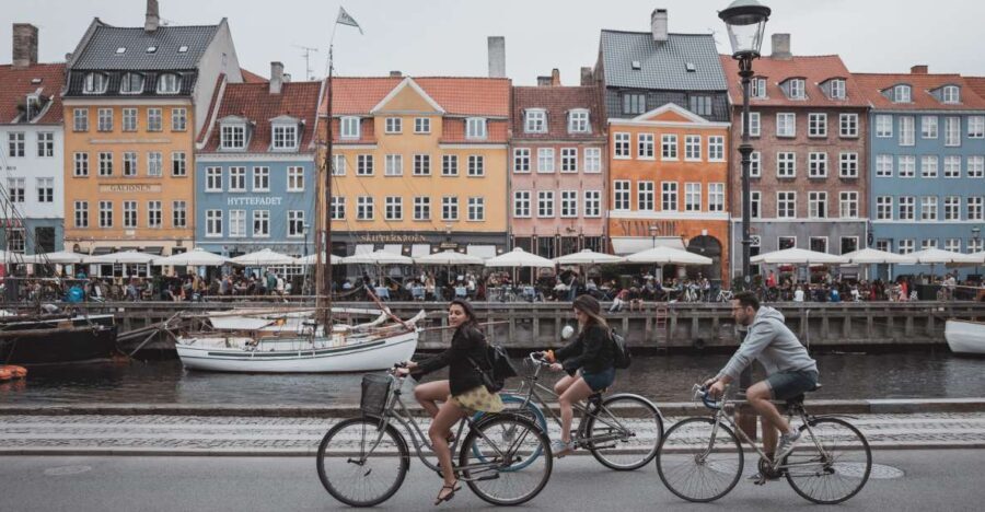 Copenhagen: Express Walk with a Local in 60 minutes - Who Should Opt for This Tour?