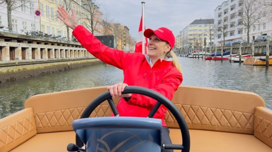 Copenhagen: Guided Canal Tour by Electric Boat - What to Expect on the Tour
