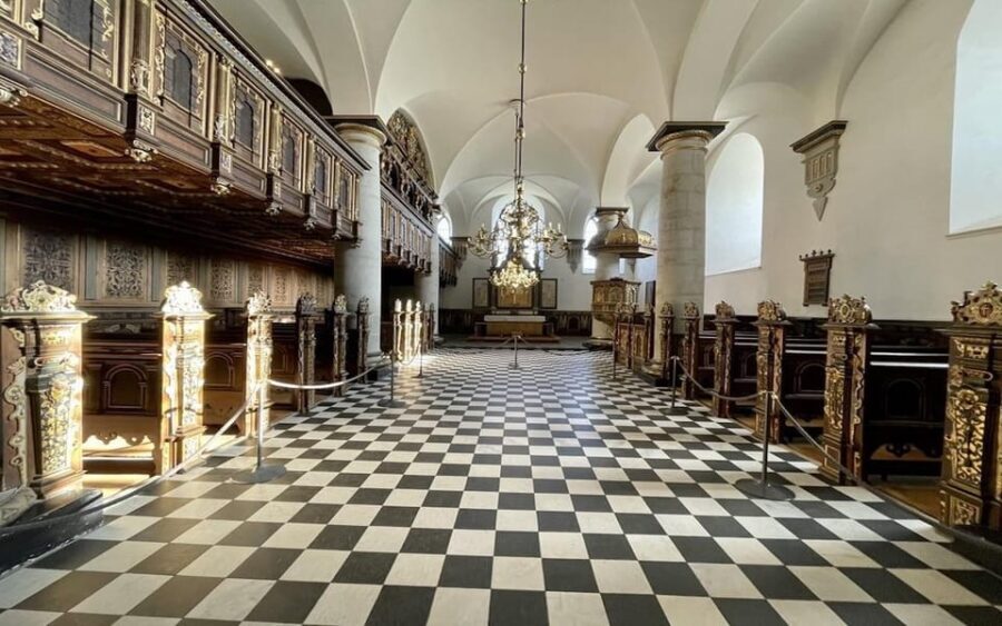 Copenhagen: Kronborg Castle Tour in Spanish - The Journey Through Kronborg and Helsingør