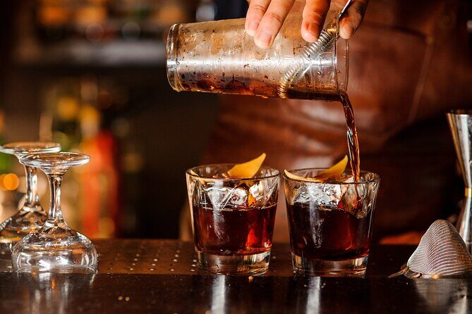 Crescent City Chronicles New Orleans Pub Crawl - Key Points