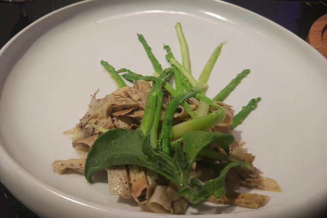 Da Dong Roast Duck Restaurant Dining Experience plus VIP seated Show Entertainment - What to Expect During Your Evening