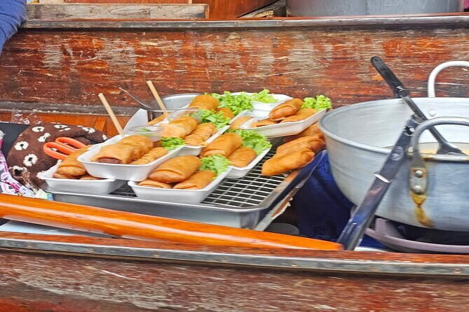 Damnoen Saduak Famous Floating Market and Mea Klong Railway Tour - What Makes This Tour Stand Out