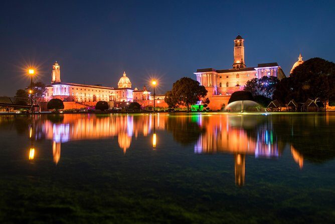 Delhi Night Walk Tour with Rickshaw Ride - The Rickshaw Ride: A Classic Indian Touch