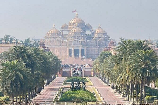 Delhi Temple and Spiritual Sites Private Day Tour - 6 hours - Transportation, Timing, and Practicalities