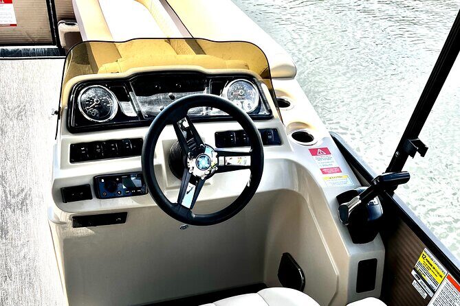 Deluxe Pontoon Boat Rental In Key West - Who Is This Best For?